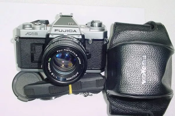 FUJICA AX-3 35mm Film SLR Manual Camera + X-FUJINON 50mm F/1.6 MD Lens A...