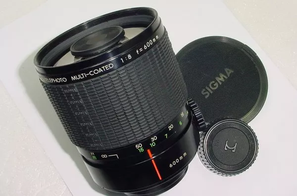 SIGMA 600mm F/8 Mirror Telephoto Multi Coated Manual Focus M42 Mount Len...